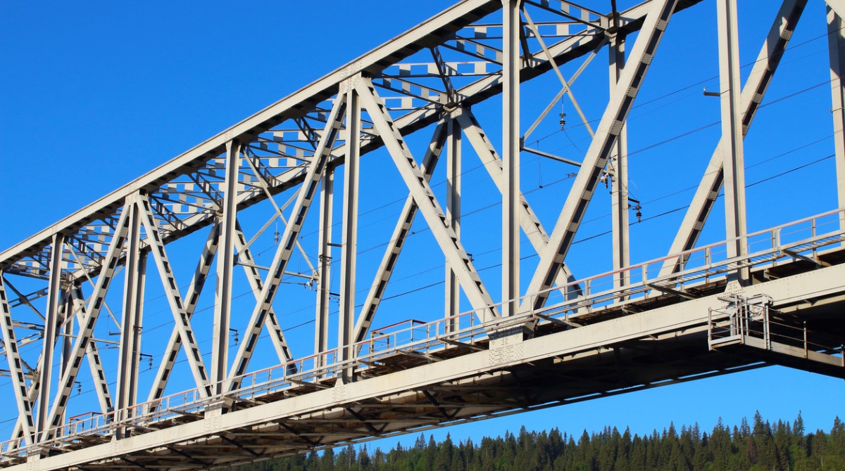 Metra Plans to Replace 11 Aging Rail Bridges in Chicago's North Side